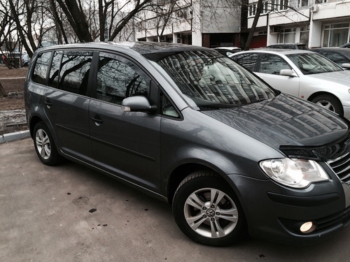 Volkswagen Touran '2007, 2 поколение